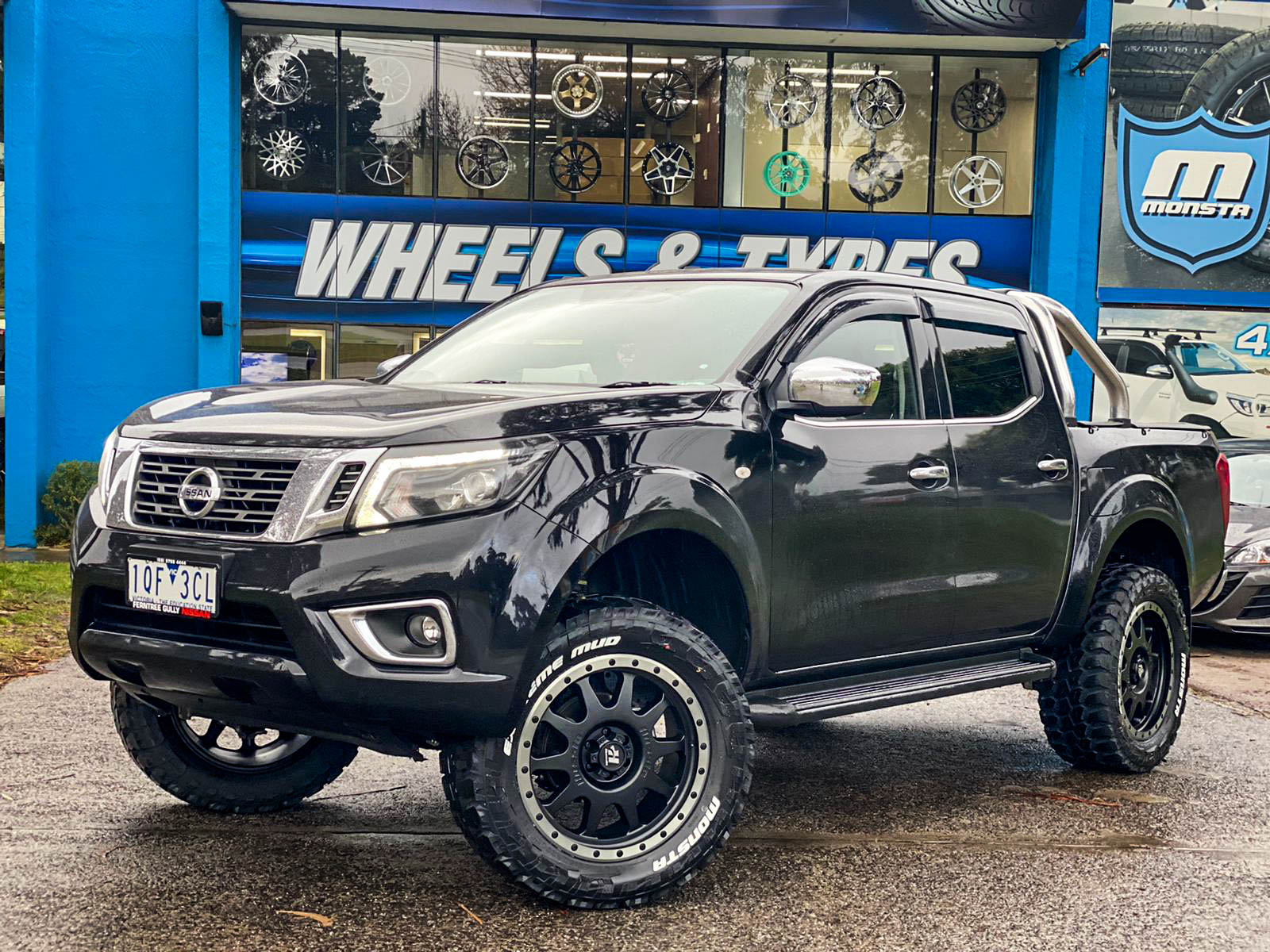 NISSAN NAVARA HUSSLA RAPTOR MATTE BLACK DARK TINT LIP BLACK BOLTS #2203