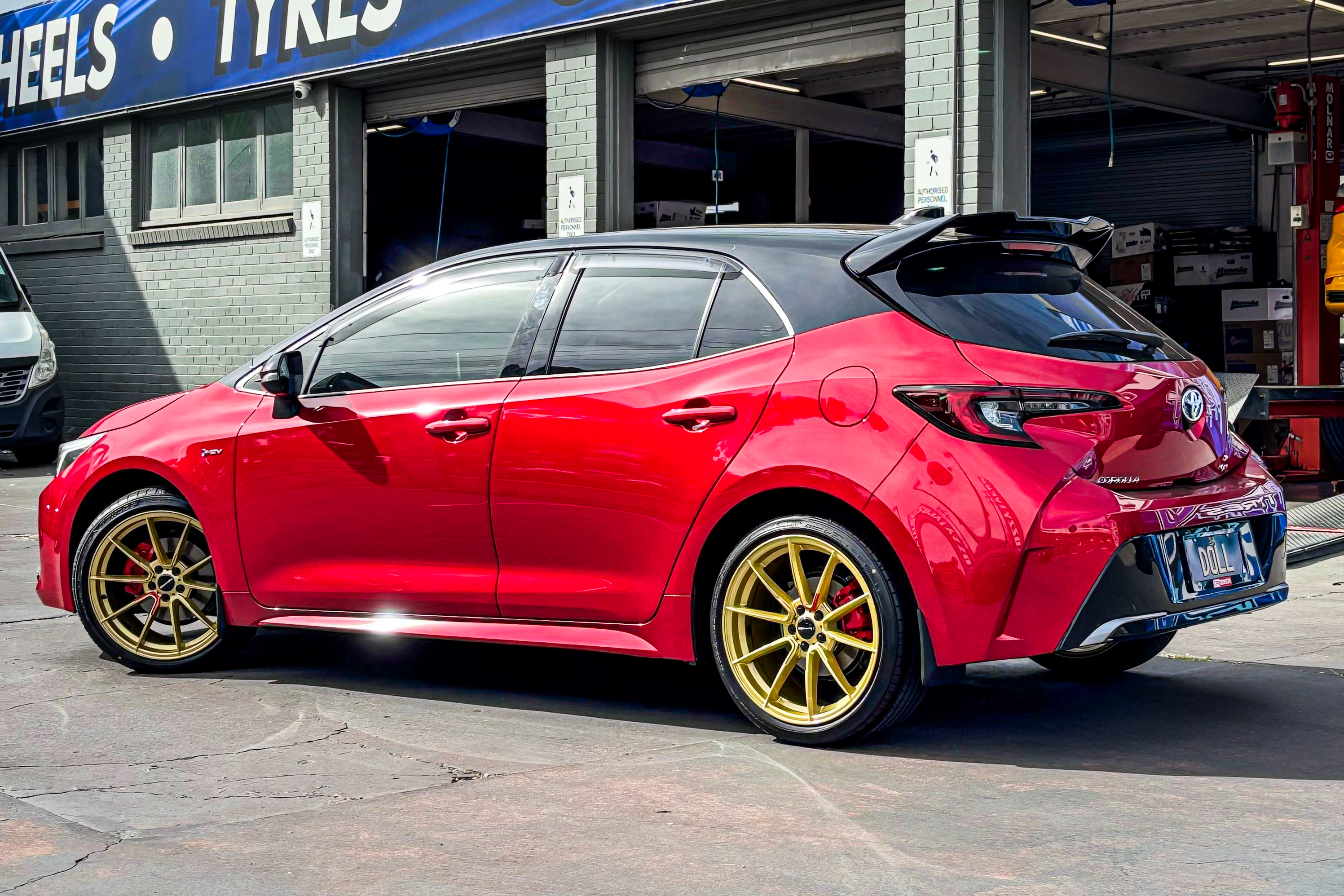 toyota corolla hussla zenki bright gold candy red accent wheel #22059