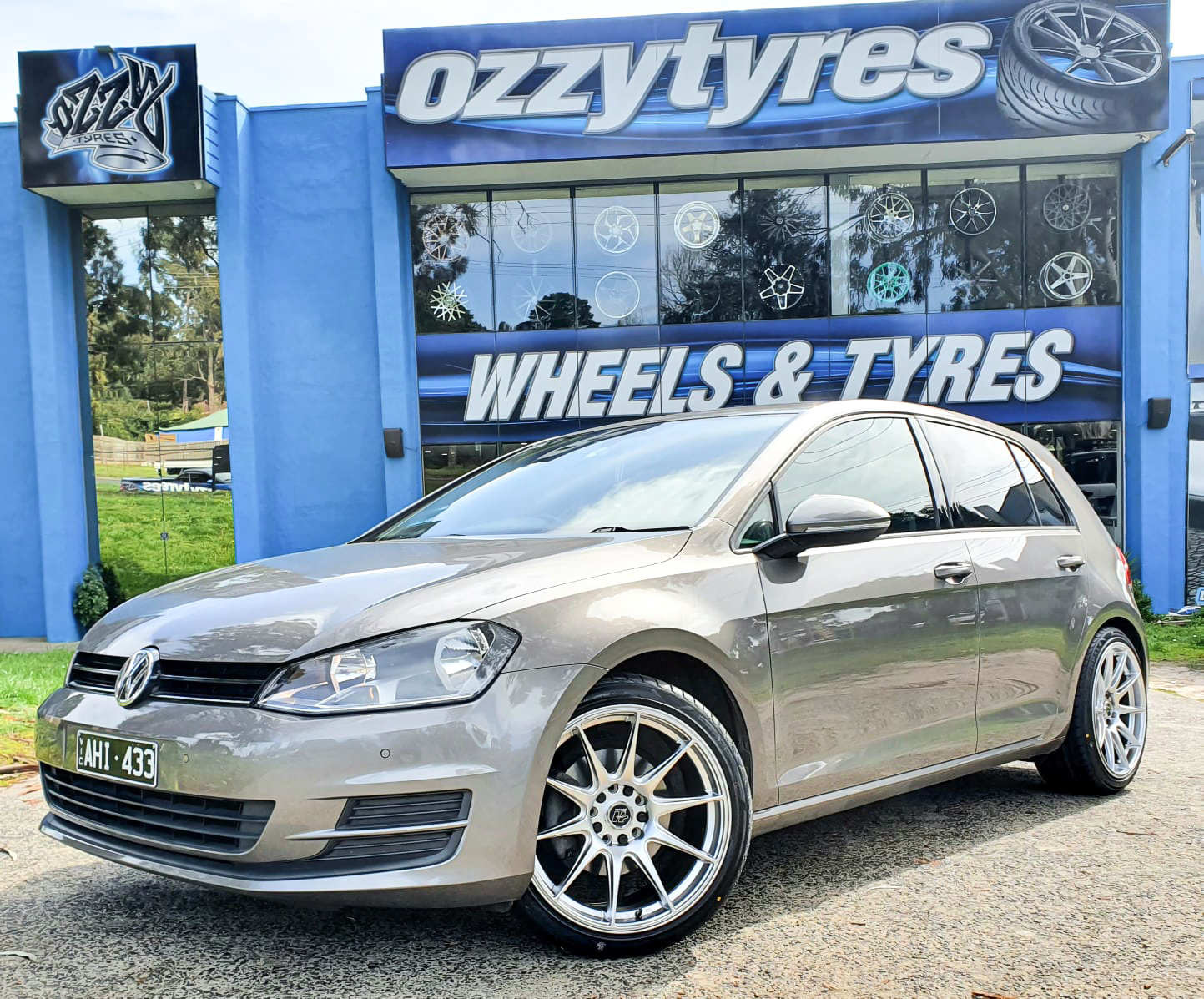 VOLKSWAGEN GOLF HUSSLA 027 CHROMIUM #2422