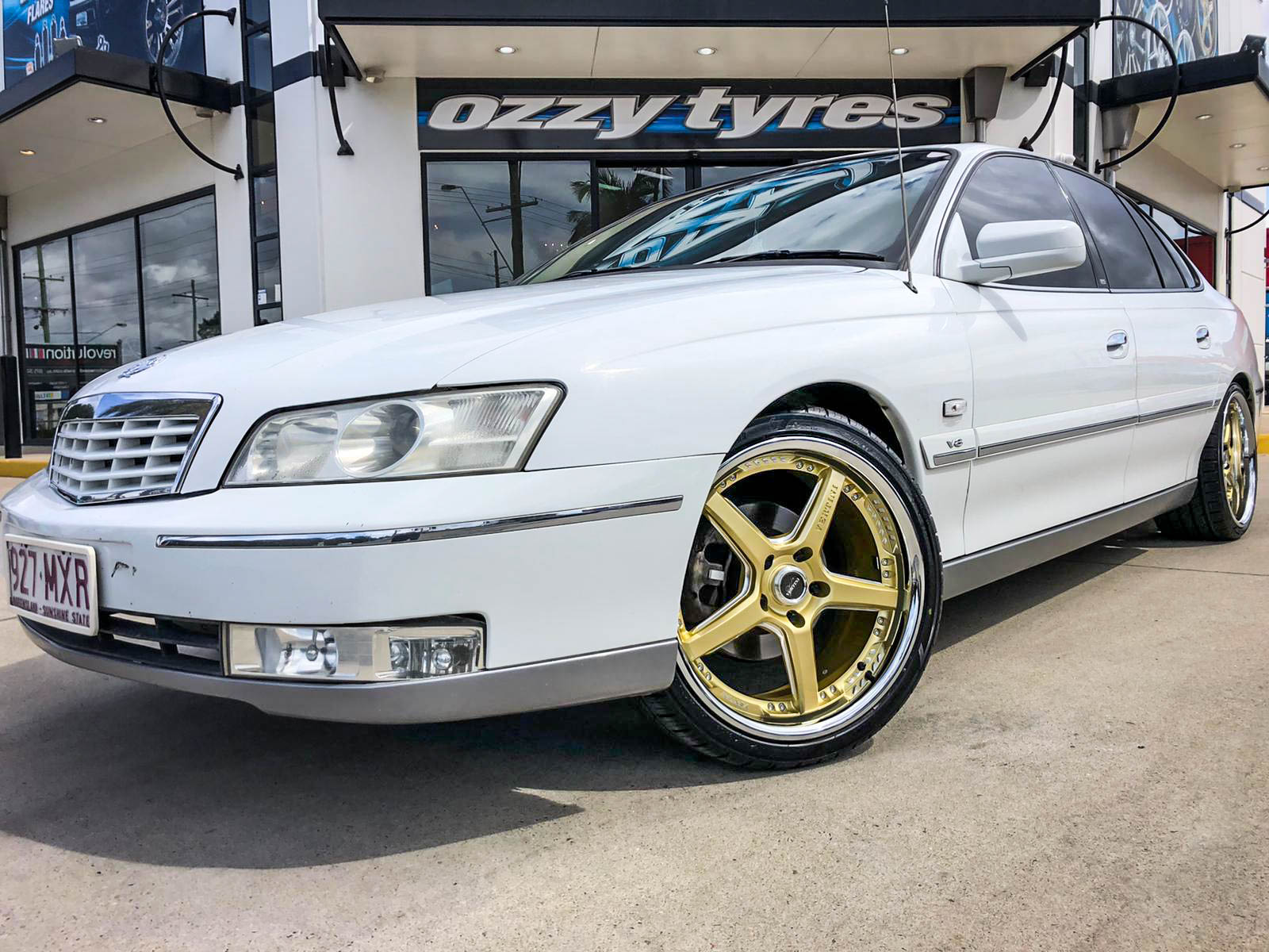 Holden caprice vertini drift gold chrome lip #2529
