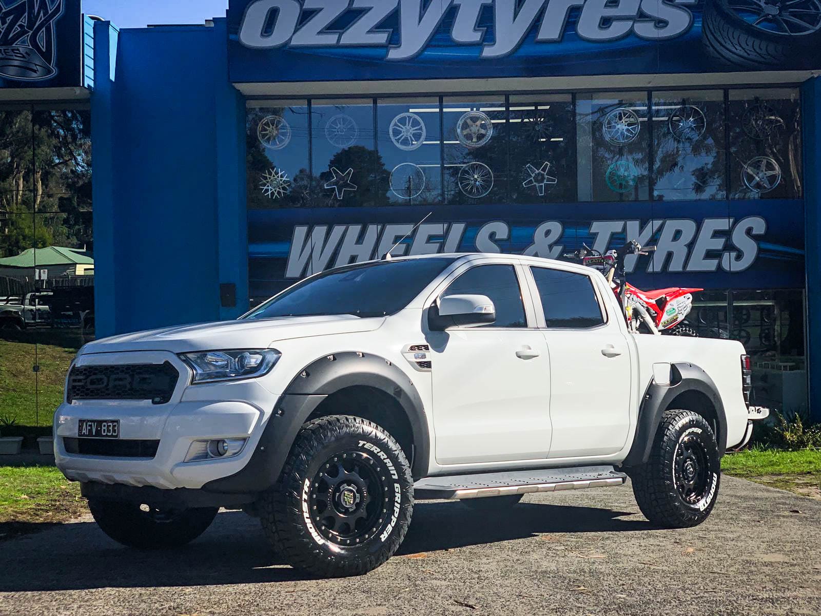 FORD RANGER HUSSLA RAPTOR MATTE BLACK #2825
