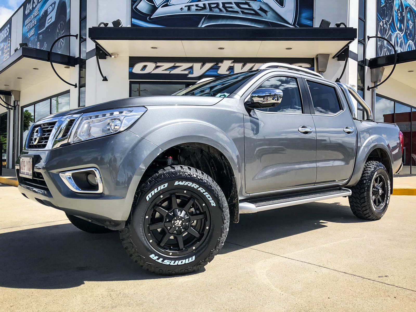 NISSAN NAVARA HUSSLA STEALTH MATTE BLACK #283