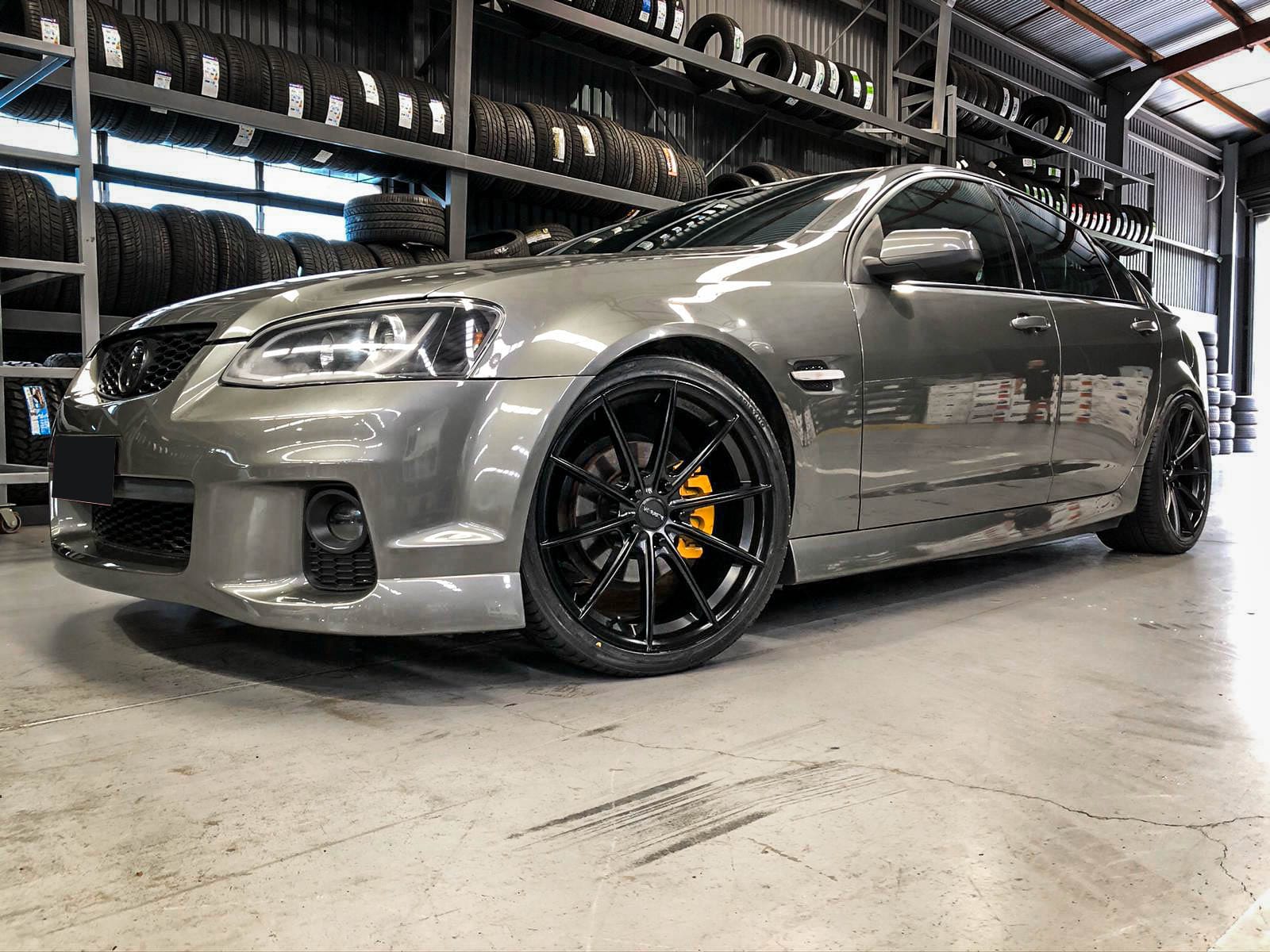 Holden commodore hussla moz matte black #2870
