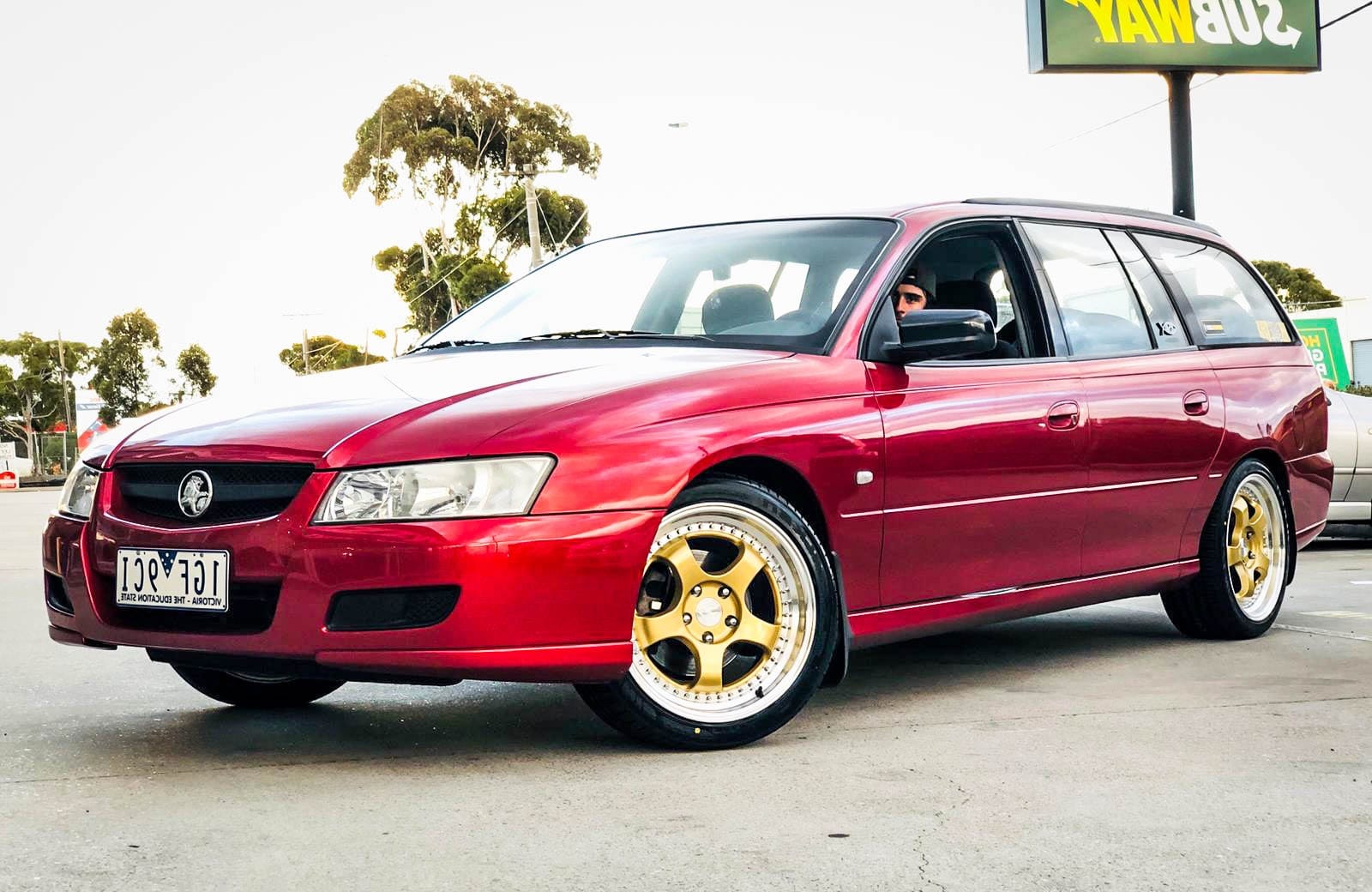 HOLDEN COMMODORE HUSSLA ZEN GOLD CHROME RIVETS MACHINED LIP Wheel #2876