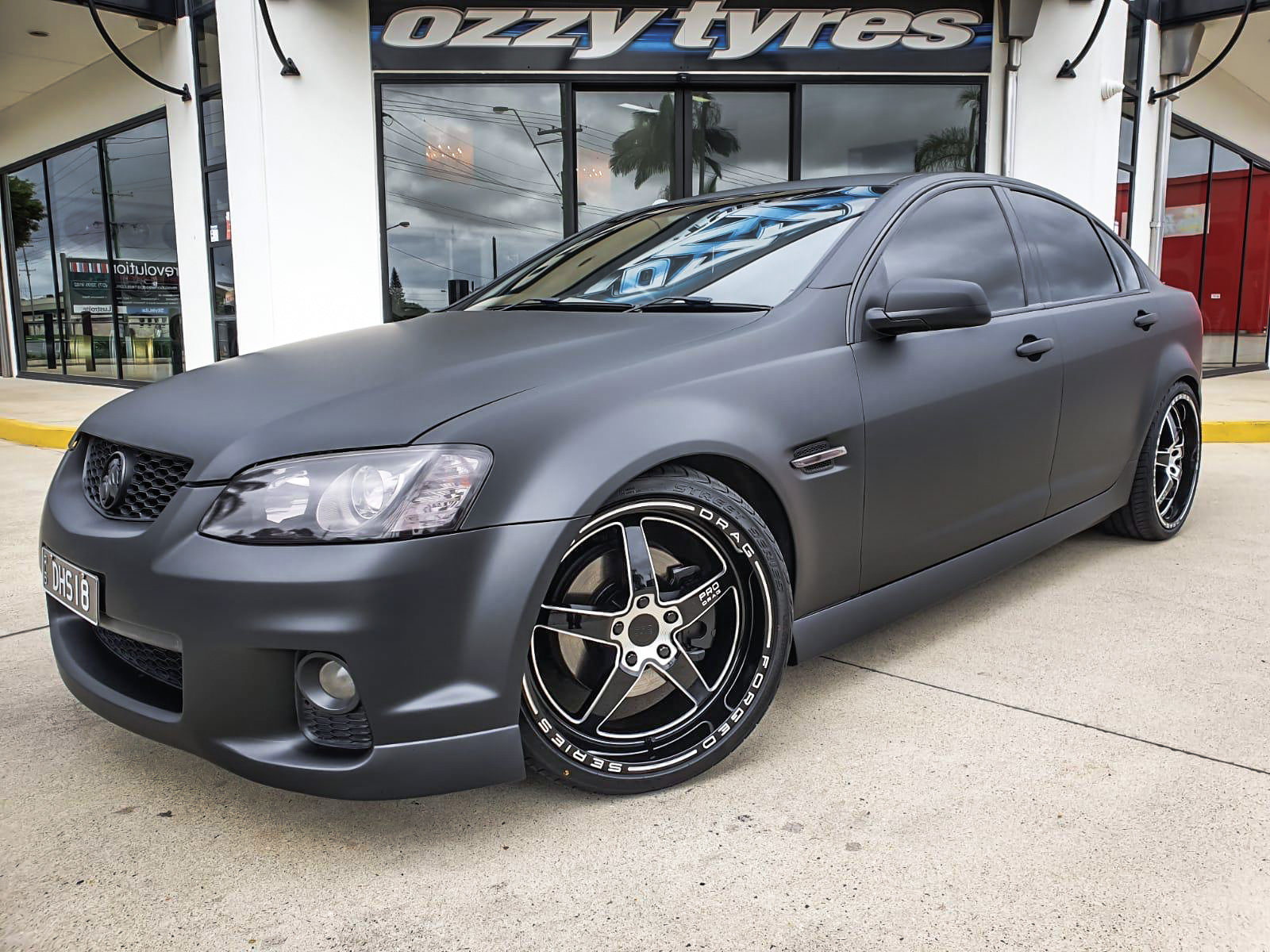 HOLDEN COMMODORE PRO DRAG PD1 BLACK LIP #2878