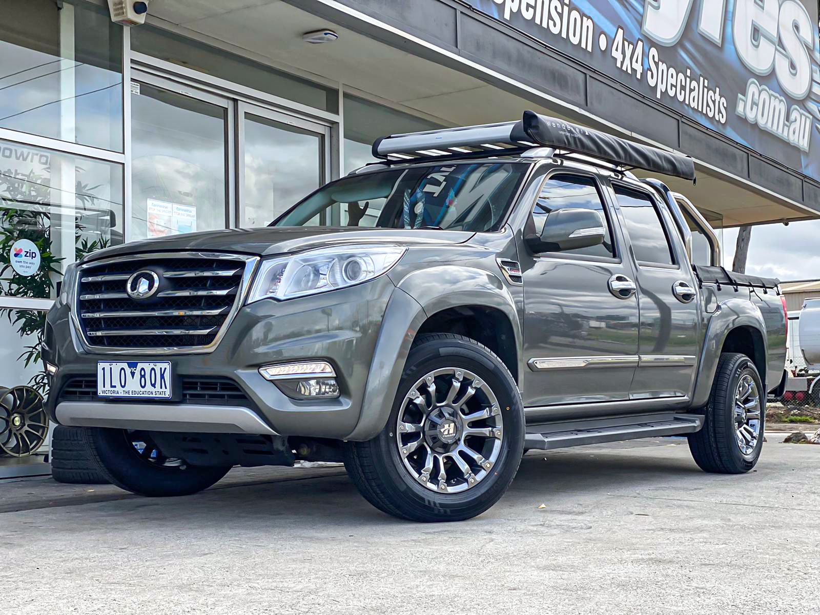 GREAT WALL STEED HUSSLA AMBUSH HYPER BLACK CHROME BOLTS #3036