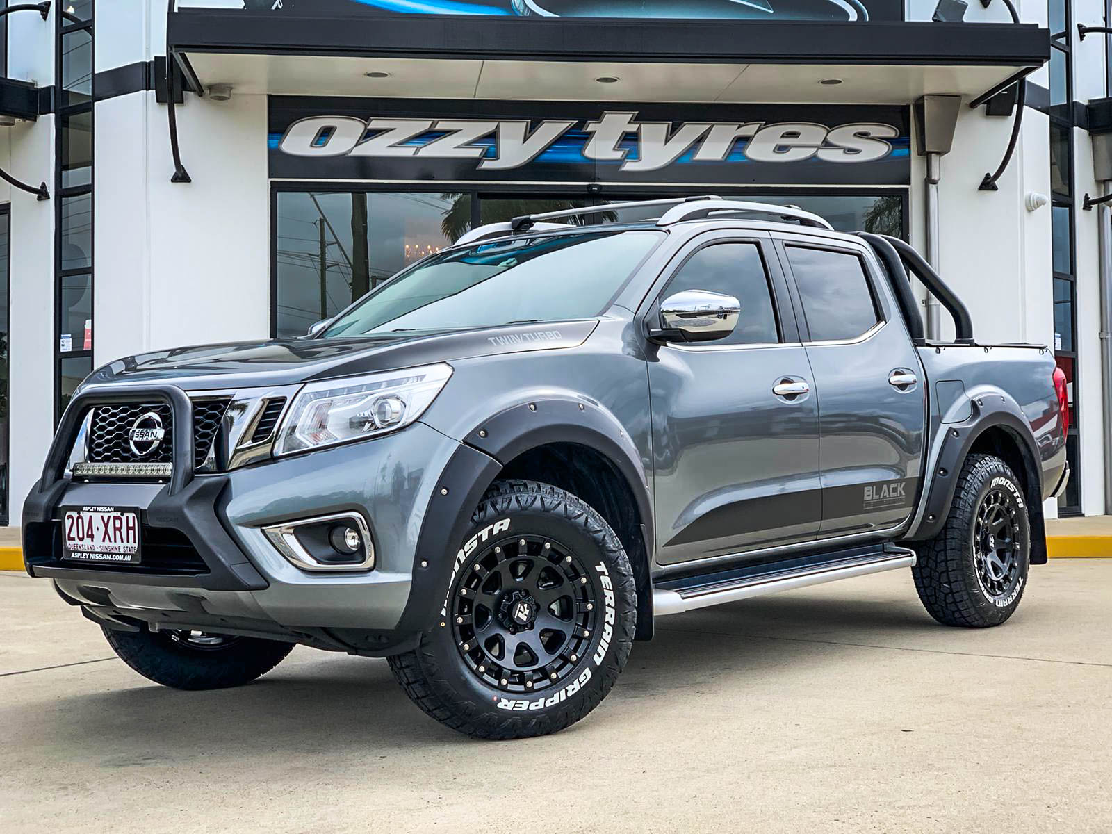 NISSAN NAVARA HUSSLA TAKE OVER MATTE BLACK CHROME BOLTS #3242