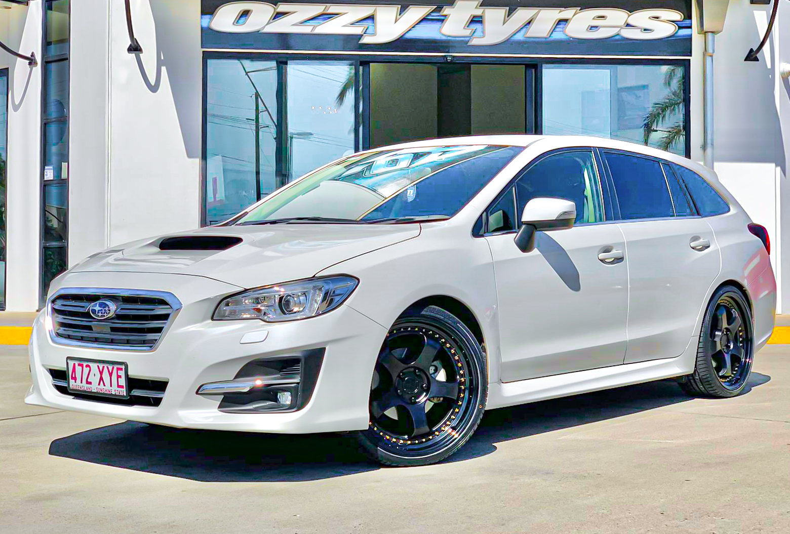 SUBARU LEVORG HUSSLA ZEN MATTE BLACK GOLD RIVETS GLOSS BLACK LIP #3371