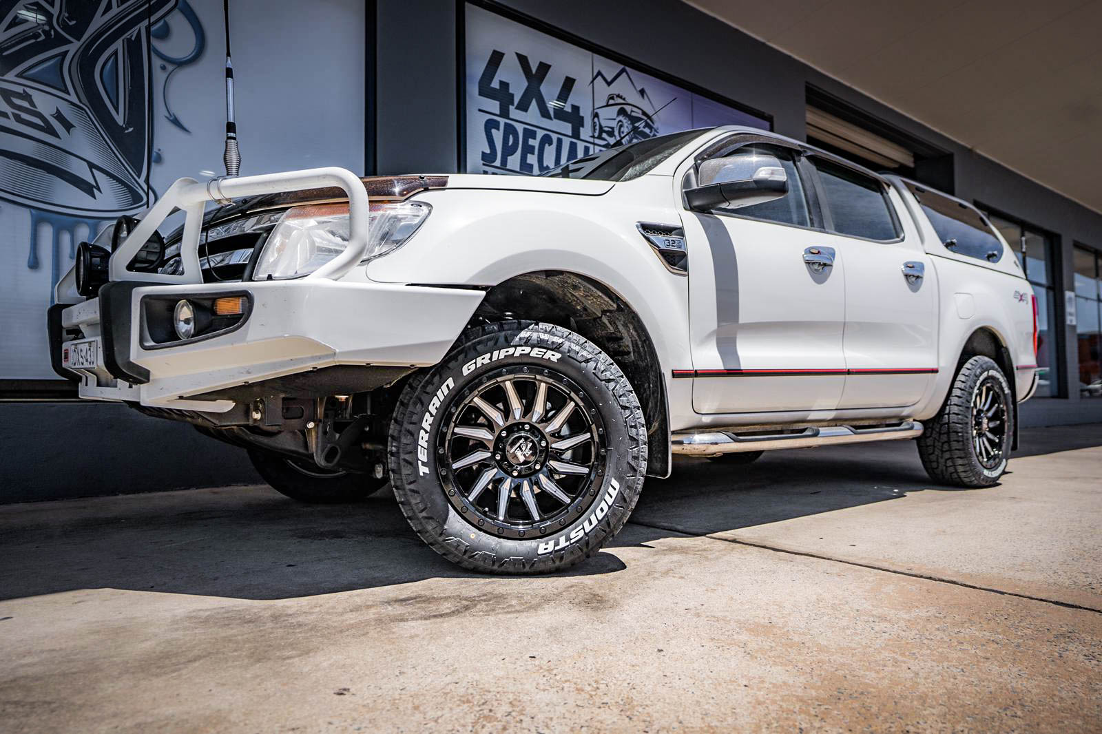 FORD RANGER HUSSLA PROPELLER GLOSS BLACK MILLED ACCENTS #3510