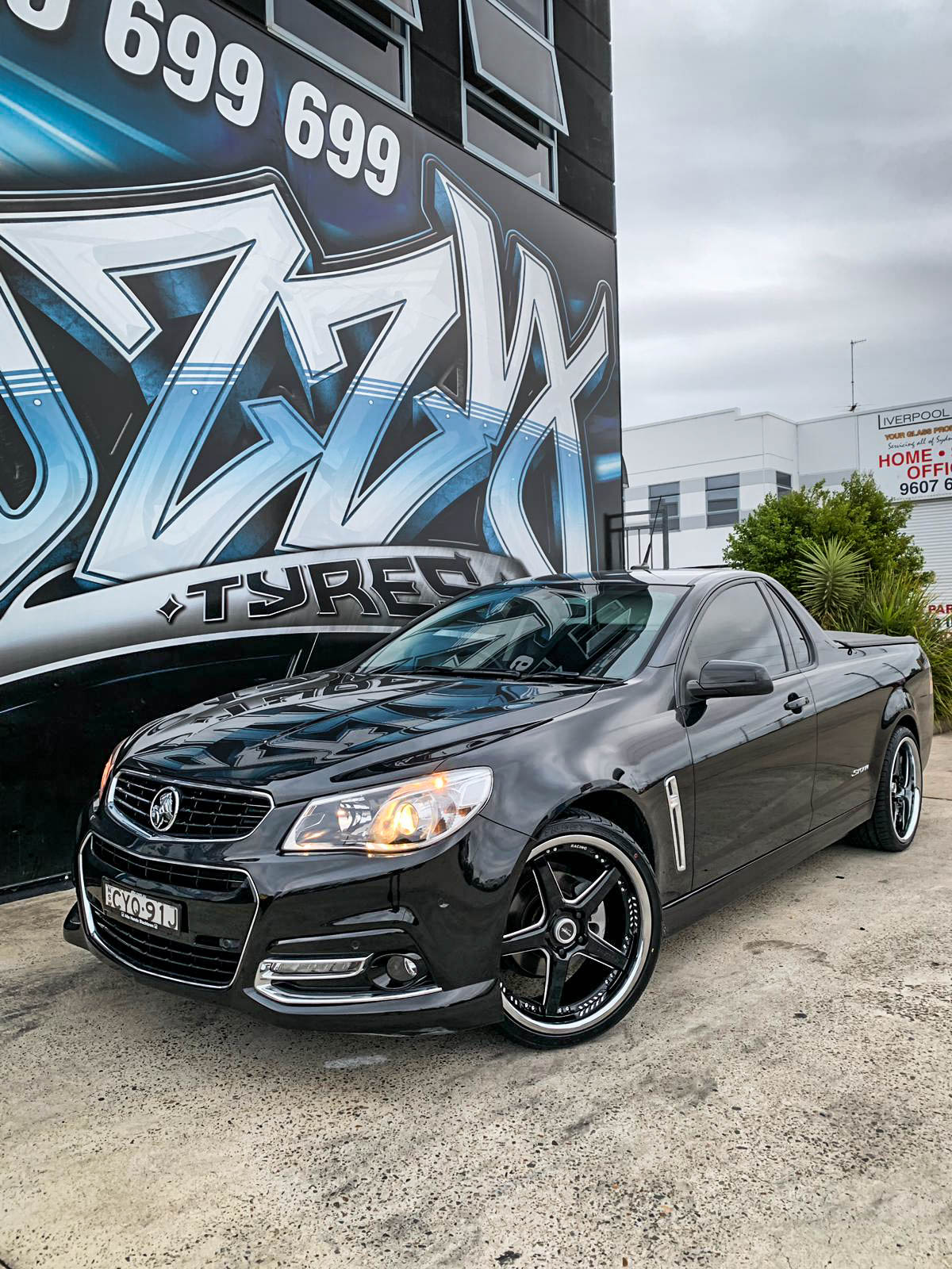 HOLDEN UTE VERTINI DRIFT GLOSS BLACK CHROME LIP #3790