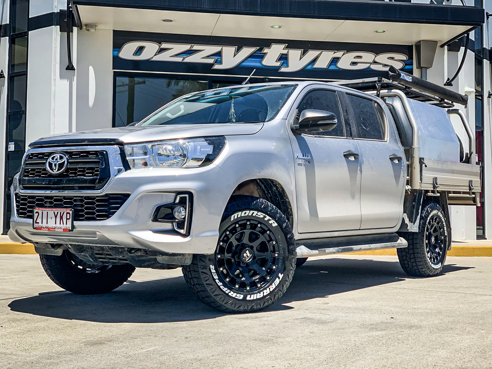 TOYOTA HILUX HUSSLA TAKE OVER MATTE BLACK CHROME BOLTS #4844