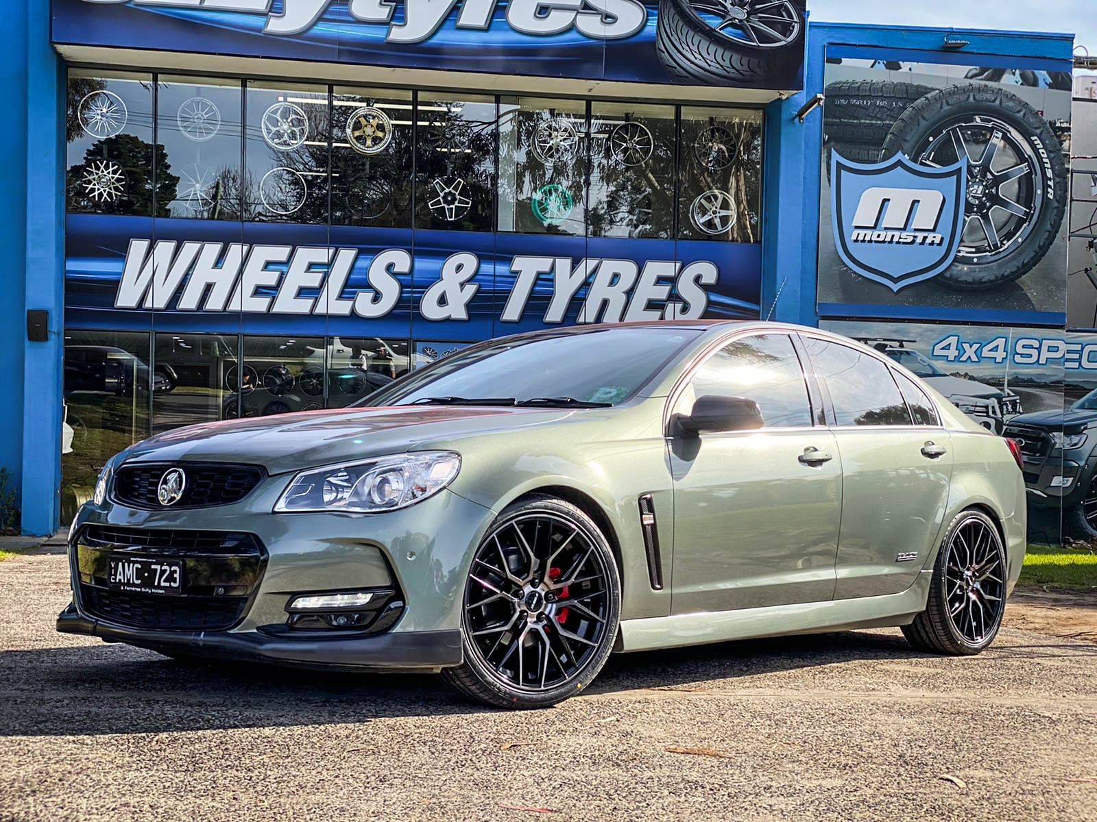 holden commodore hussla lit hyper black wheel #503