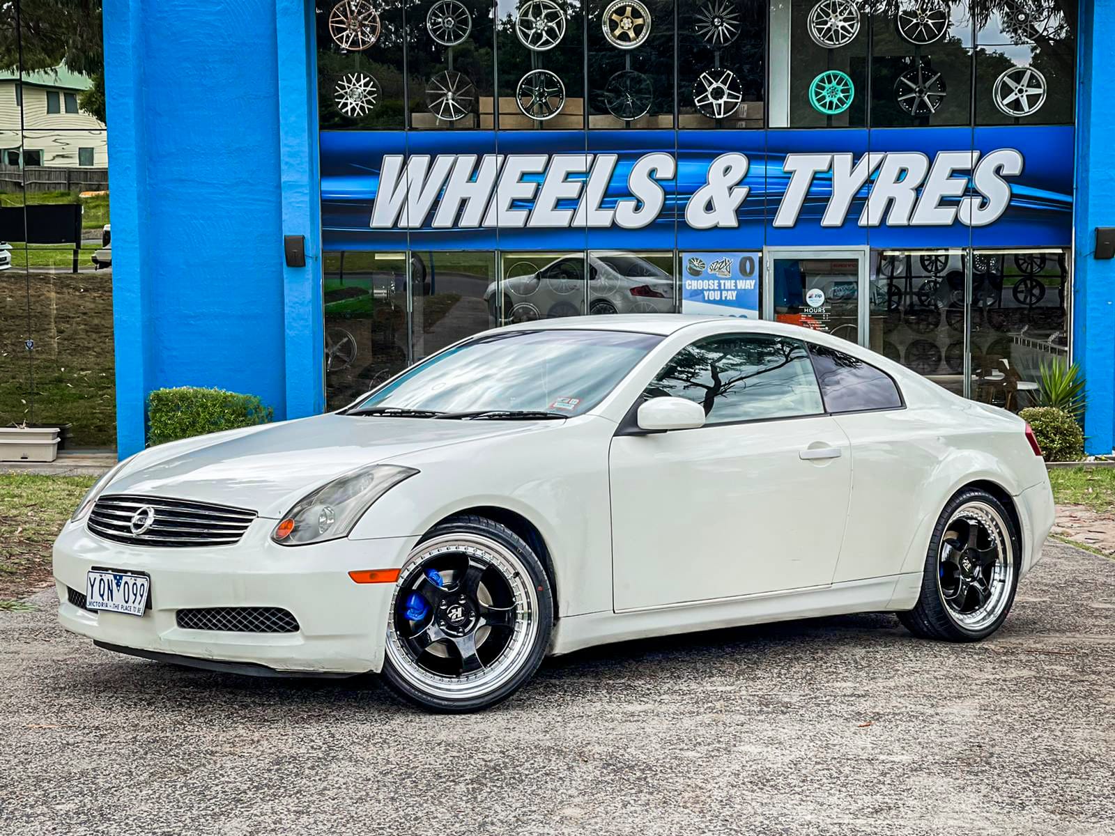 nissan skyline hussla zen gloss black chrome rivets machined lip wheel ...