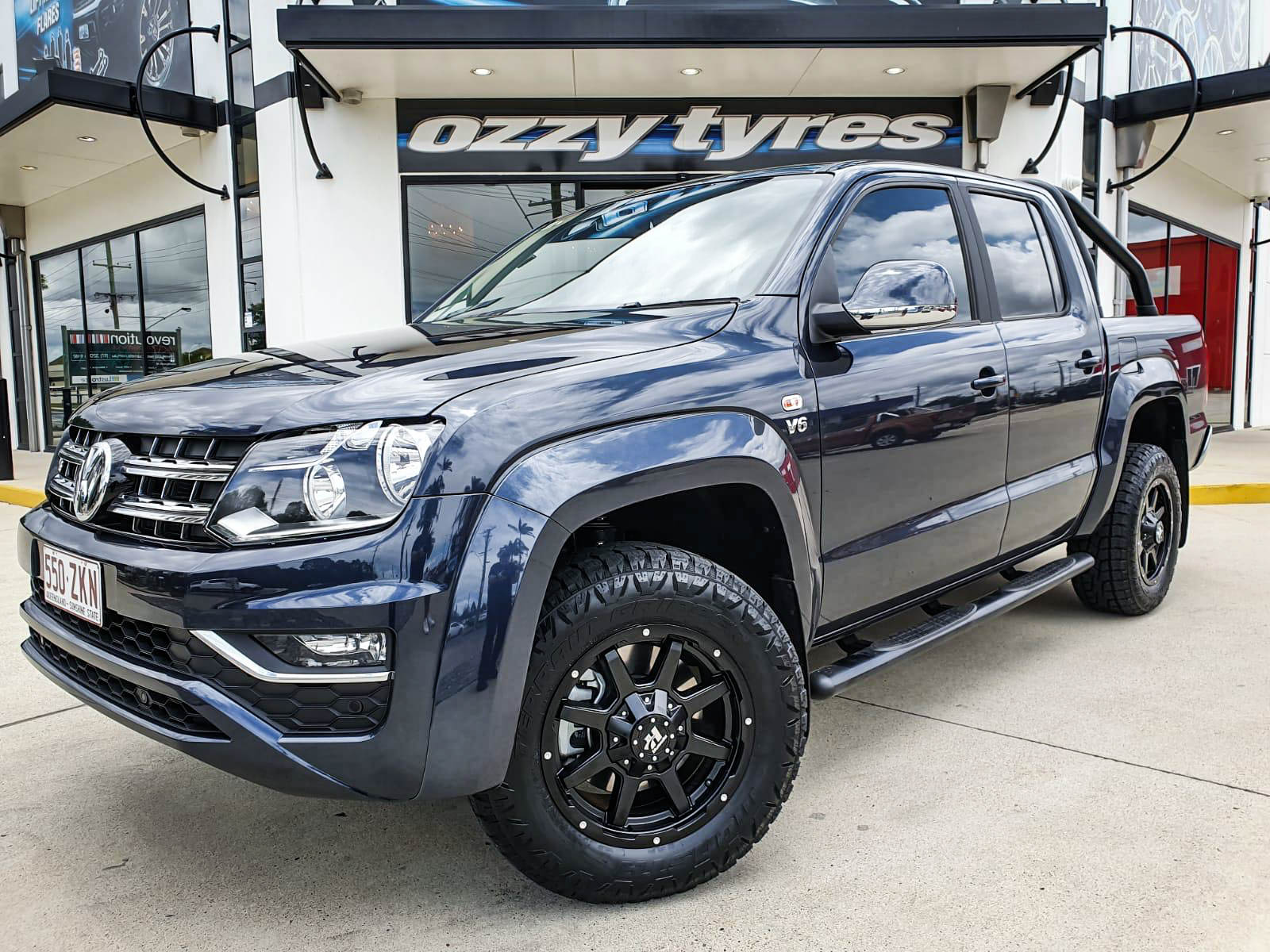 Volkswagen amarok hussla stealth matte black #620