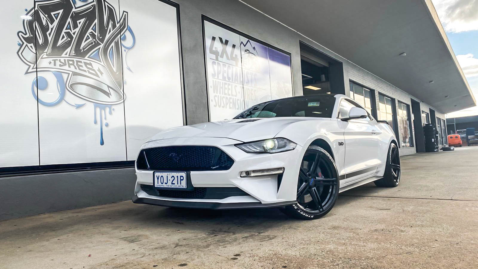 Ford mustang xo xf2 gloss black #70