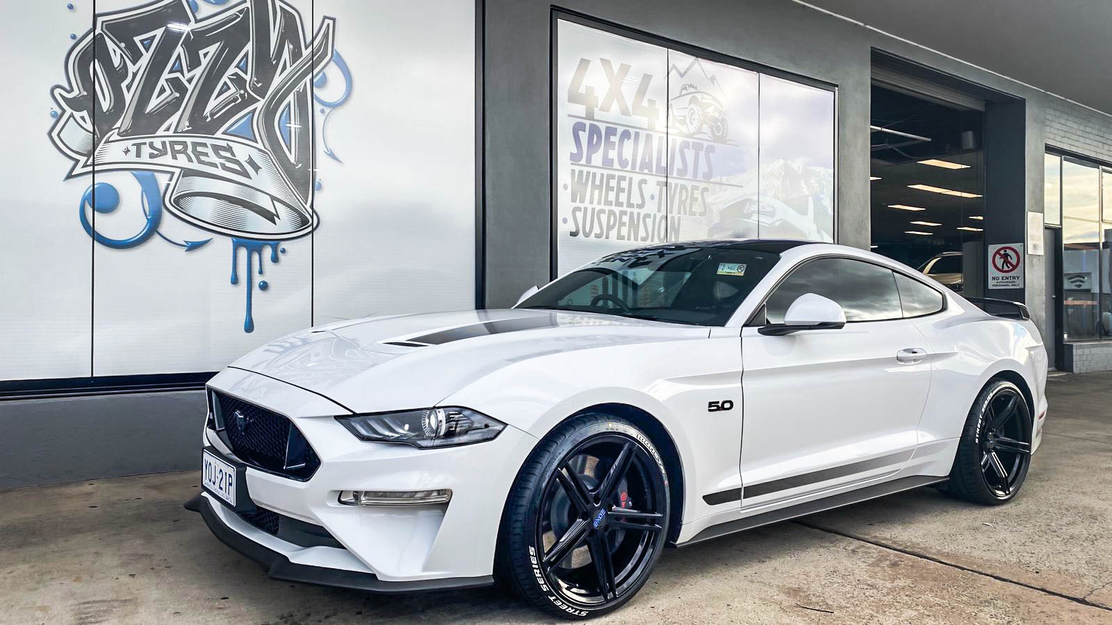 Ford mustang xo xf2 gloss black #70