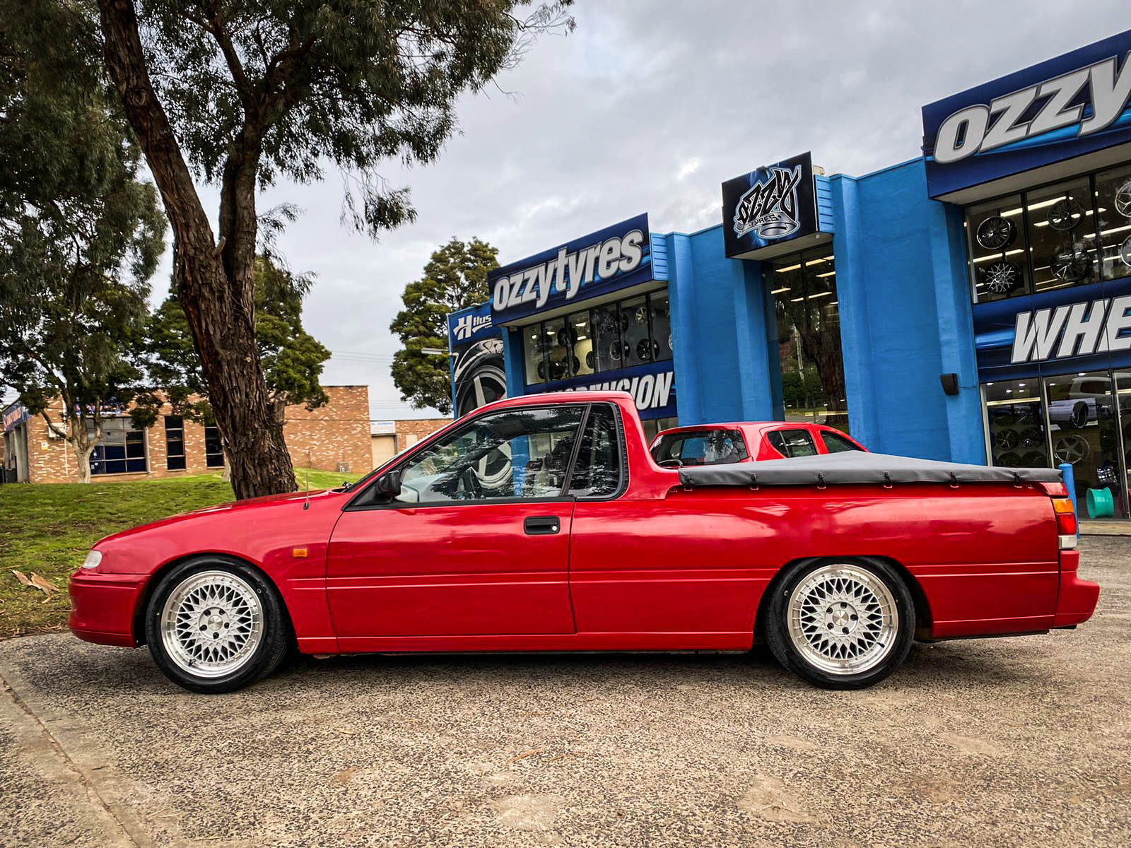 Holden ute avant garde m220 silver machined lip #719