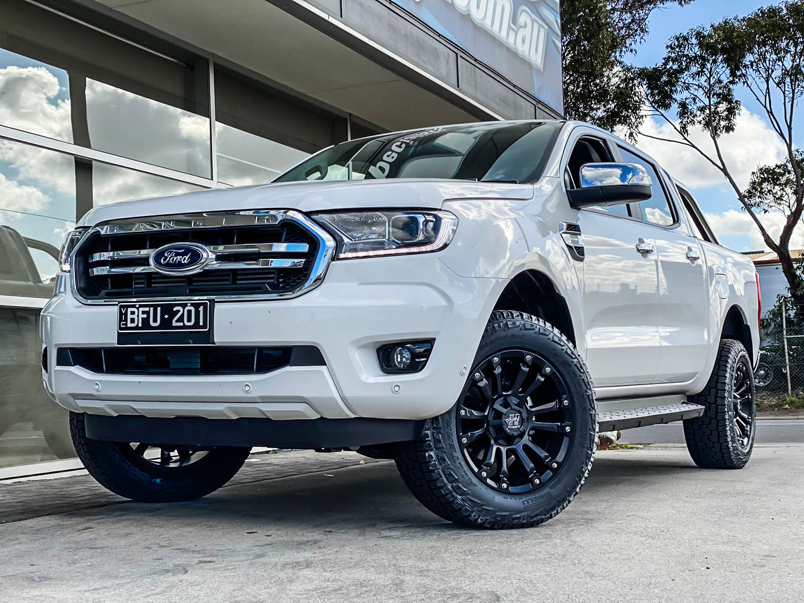 Ford ranger hussla ambush matte black #920