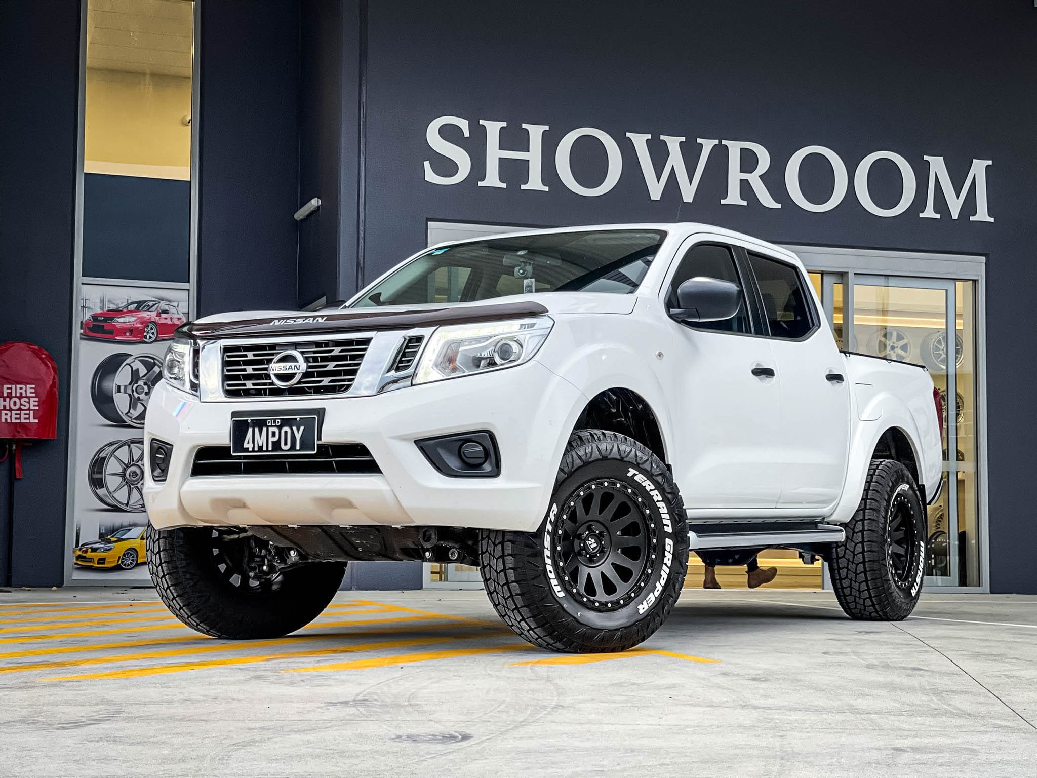 nissan navara hussla hardrock matte black chrome bolts wheel #9868